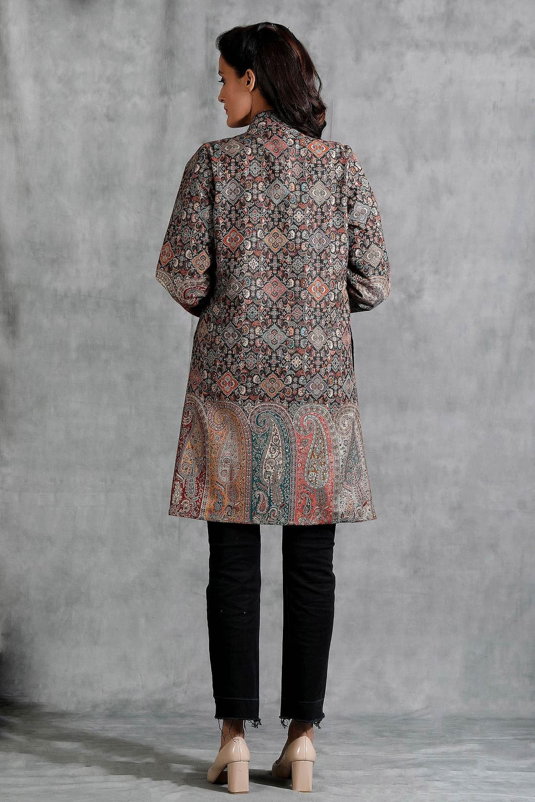 Buy Dusala Shawls Black Handwoven Pashmina Long Jacket Online | Aza ...